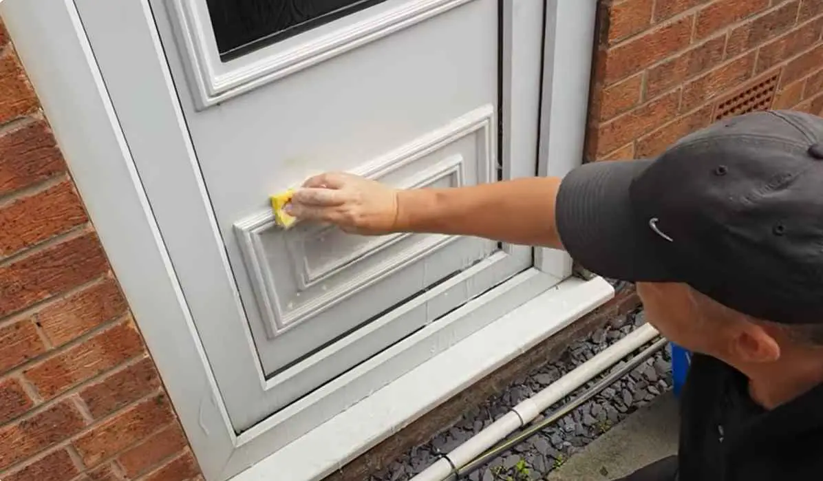 How to Clean White Doors That Have Turned Yellow: Easy Fixes - House ...