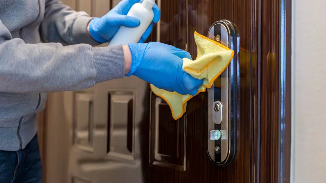 How to Clean Doors before Painting? - House Cleanify