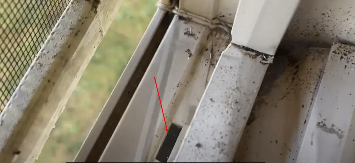 Unlocking the Secrets to Clean Weep Holes in Windows - House Cleanify