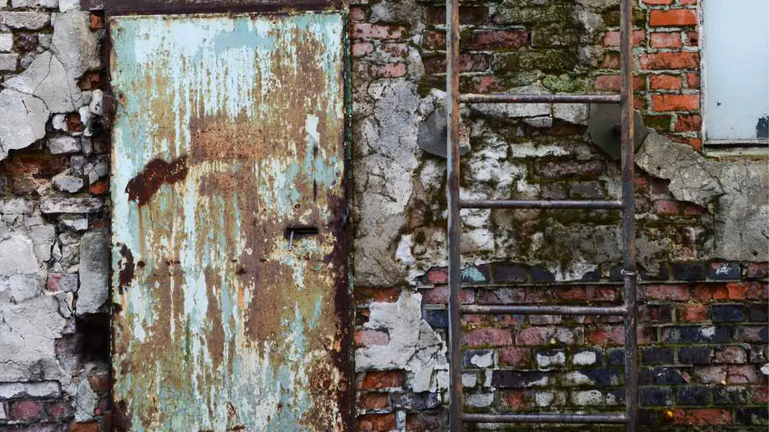 How to Remove Door Rust from Your Home - House Cleanify