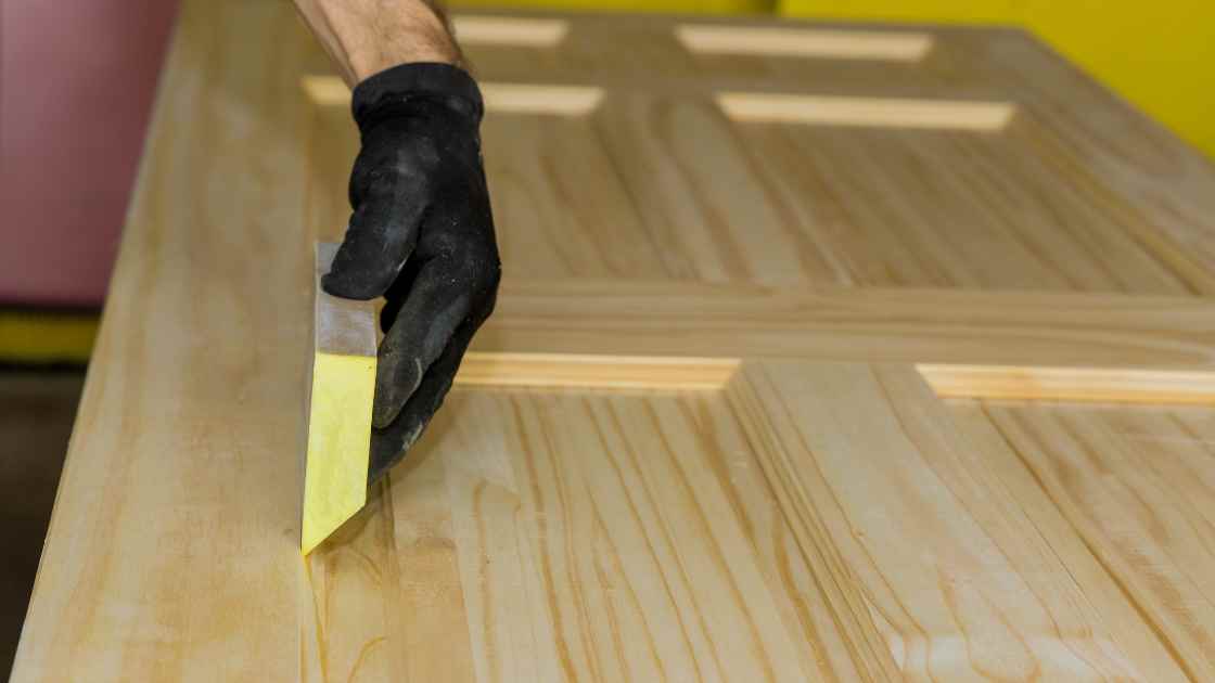 How to Sand a Door Without Taking It off - House Cleanify
