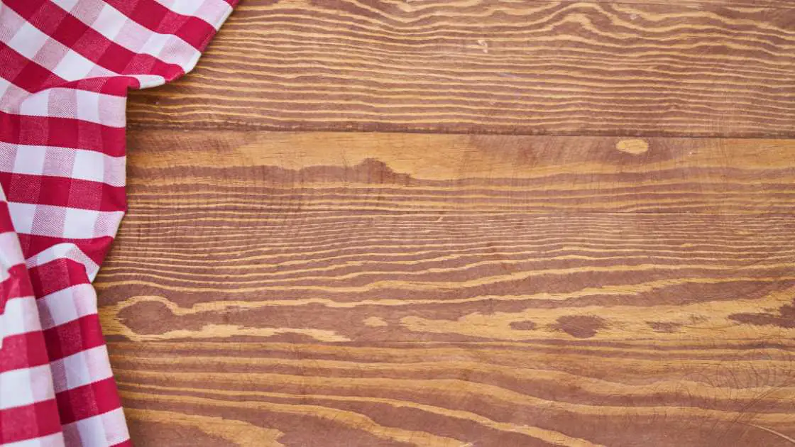 How to Clean Dining Table Cover Quickly and Easily - House Cleanify