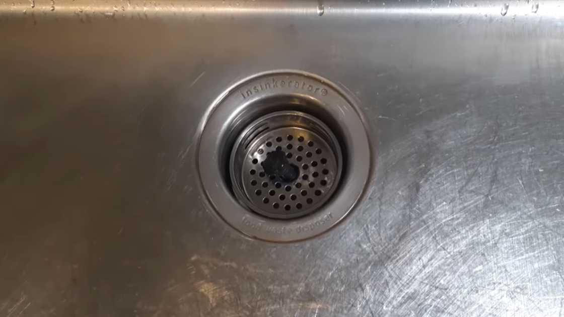 What Will Dissolve Grease in a Drain? - House Cleanify